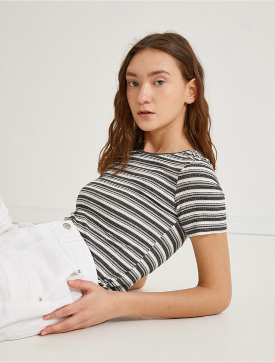 Koton Standaard mouw Basis T-shirt | bol.com