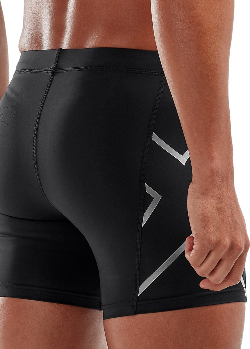 2XU Core Compression ½ Shorts Compressieshorts Compressiesteun voor ...