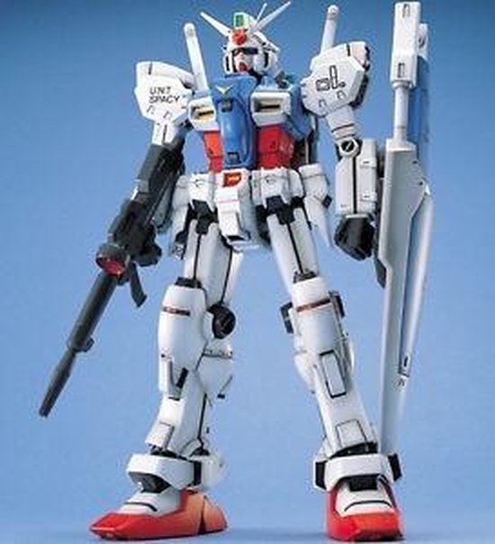 Gundam: Master Grade - Gundam GP01 1:100 Model Kit | bol.com