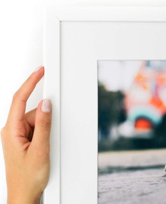 Witte smalle kader met witte passe partout. (Handgemaakt) Formaat 10x13 ...