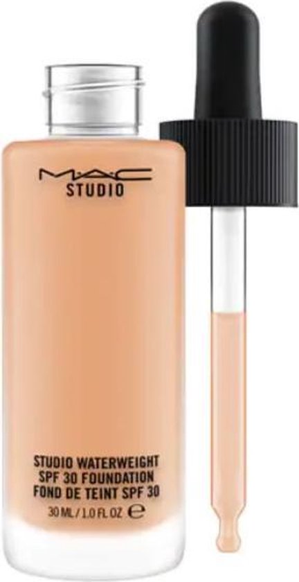 MAC Cosmetics Studio Waterweight Foundation SPF30 NC40 30 ml | bol.com