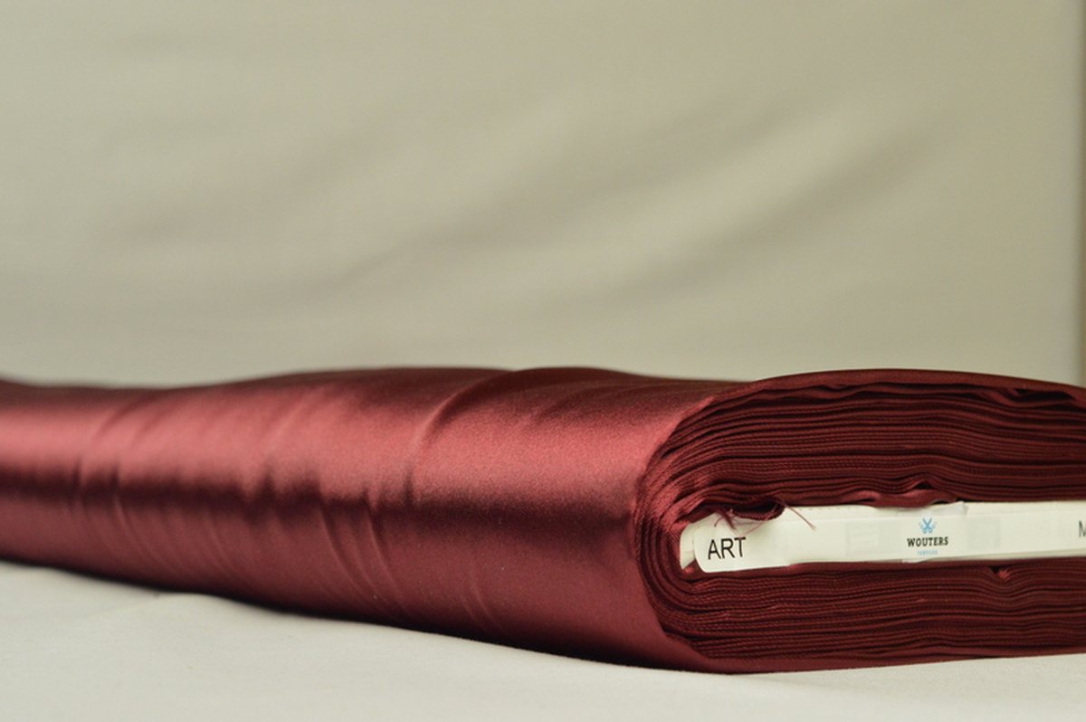 50 meter satijn stof - Bordeaux rood - 100% polyester | bol.com