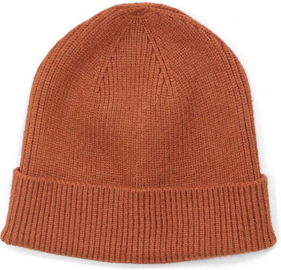 Roestbruine beanie - bruine muts - gebreid - knitwear - fijn breisel ...