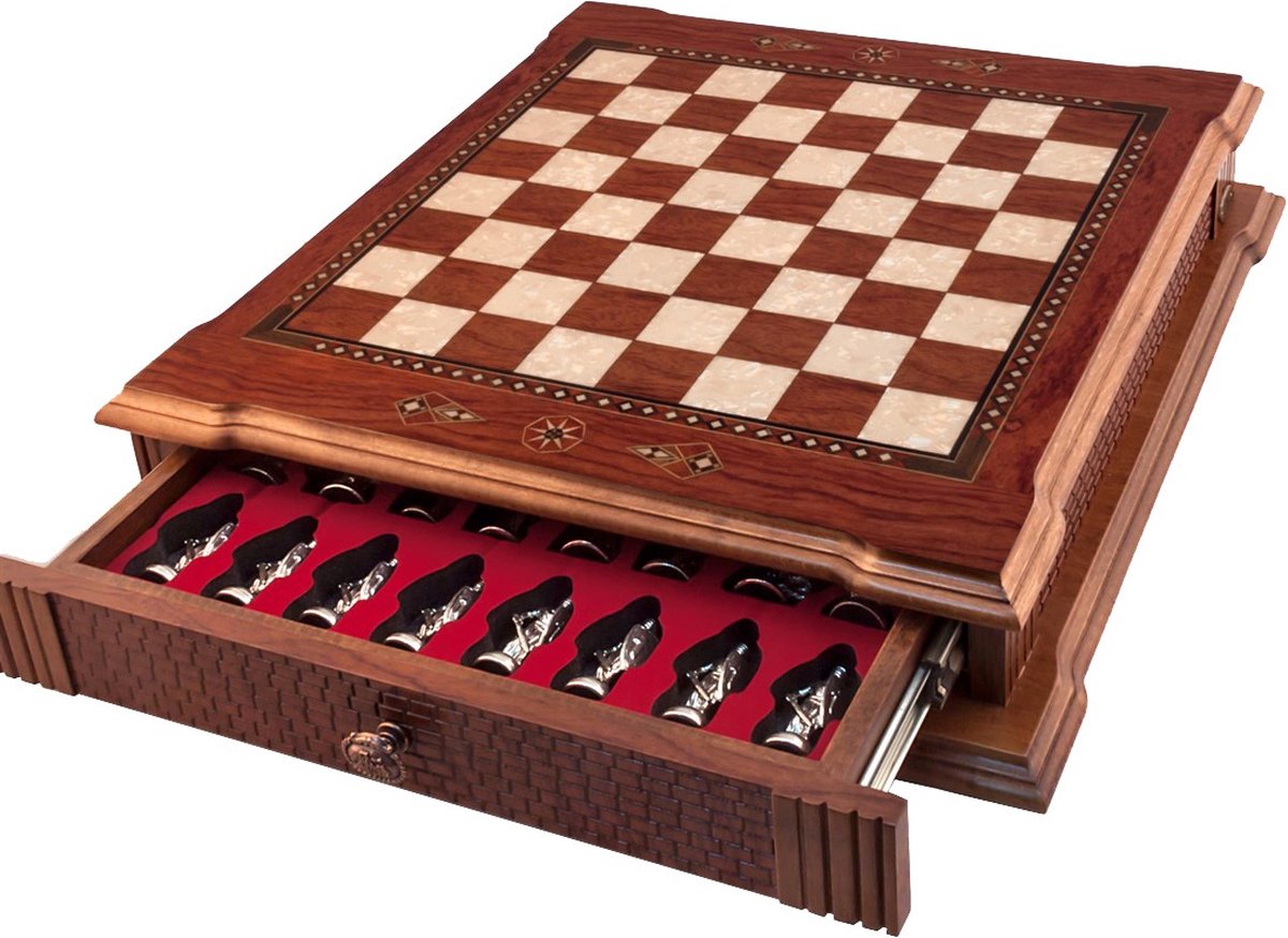 Handgemaakte houten schaakbord met opbergsysteem - Metalen Romeinse ...