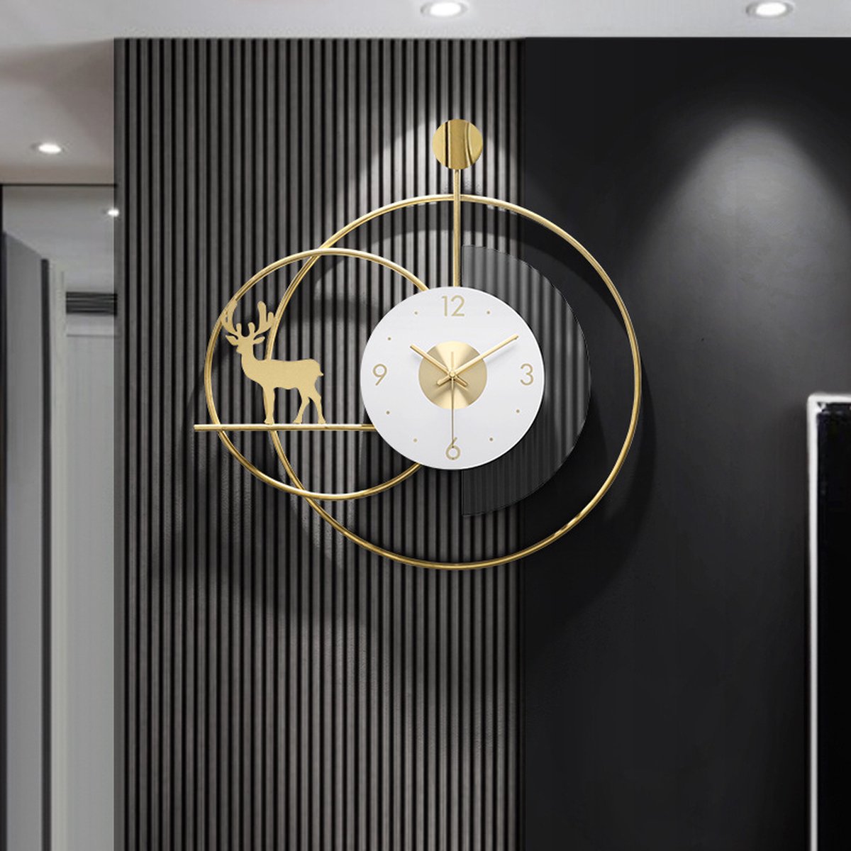 Luxaliving - Moderne Wandklok Goud - Design Wandklok - Stil uurwerk ...