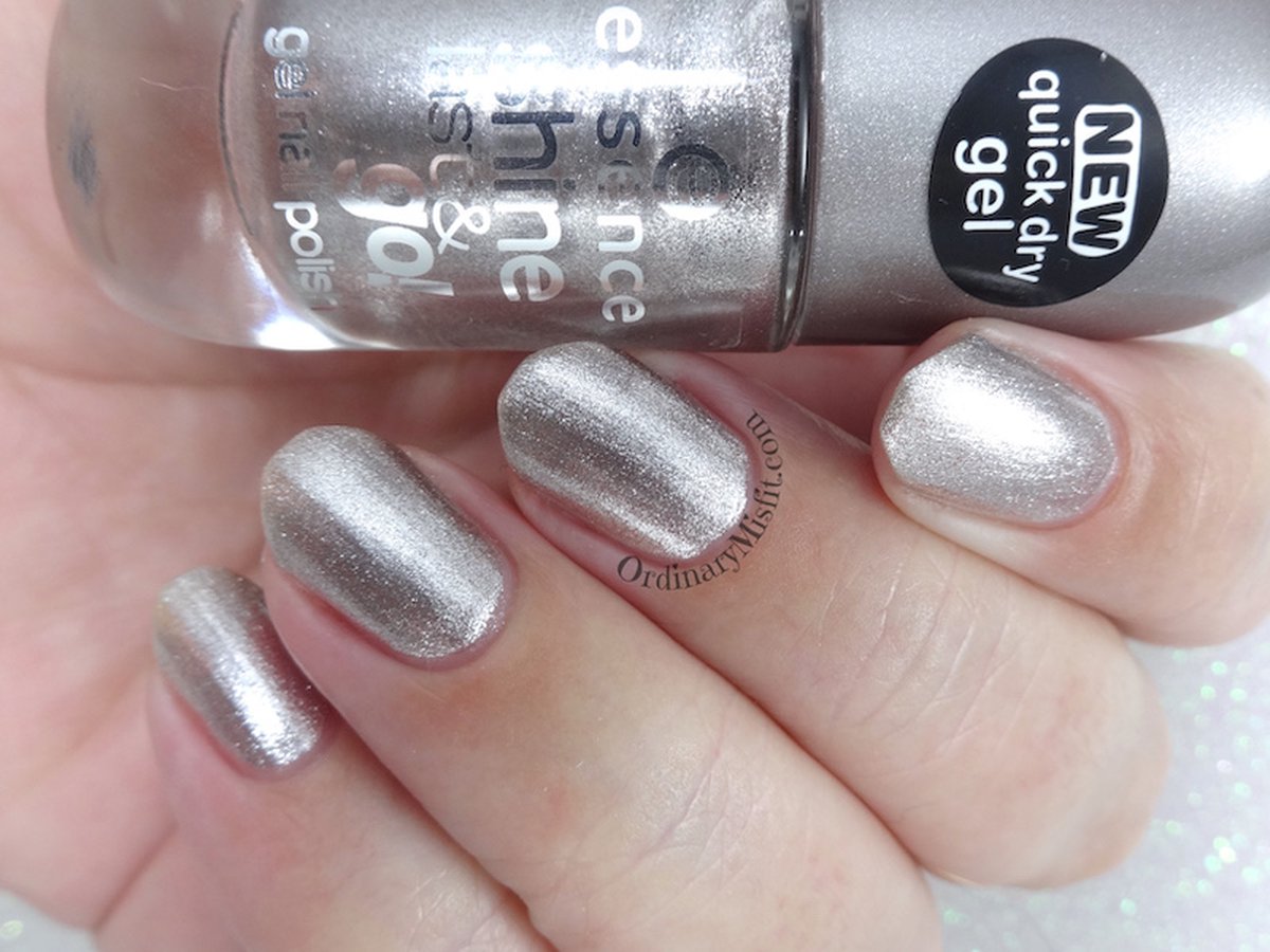 Essence Shine Last & go nail polish - 28 Razzle Dazzle | bol