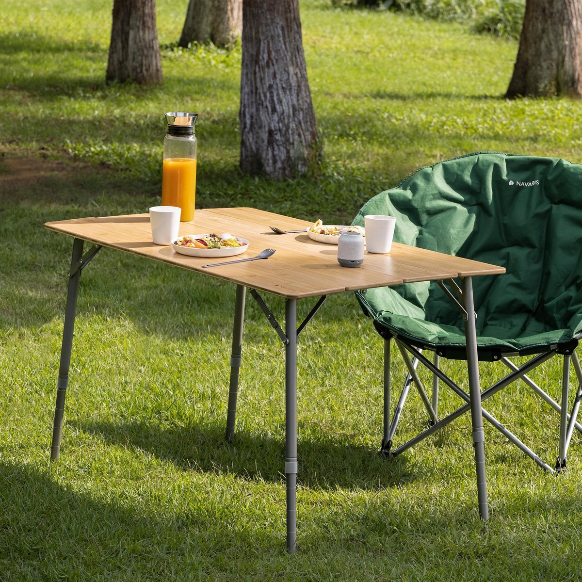 Table de camping en bambou Navaris - Groot table de camping pliante ...