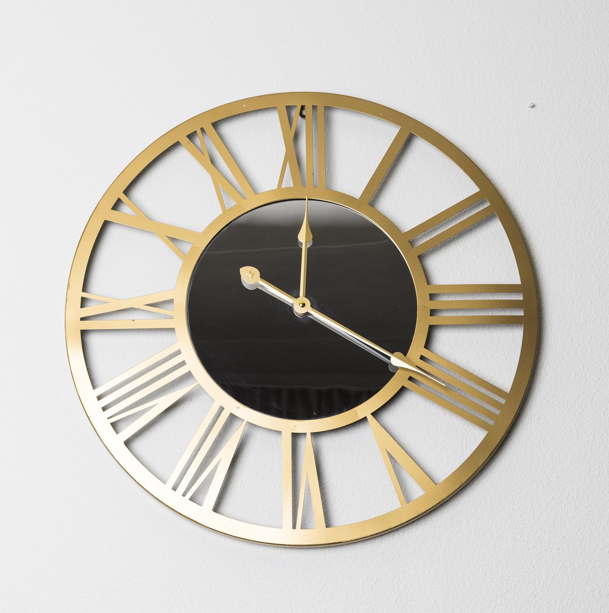 LW Collection Daisy - moderne klok / wandklok goud rond 60cm | bol.com