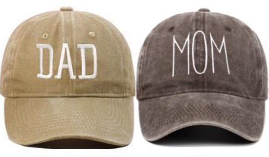 Set met 1 cap Mom bruin en en 1 cap Dad beige - cap - mom - dad ...