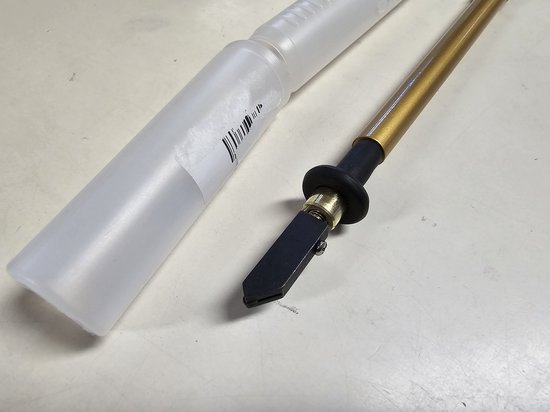 Professionele glassnijder - glas snijder - glas snijden - glazenier ...