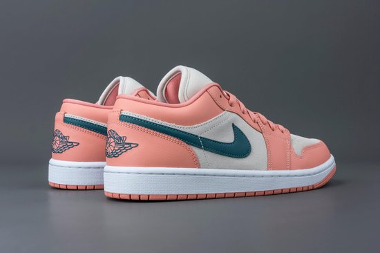 Air Jordan 1 Low Light Madder Root (W) - DC0774-800 - Maat 38.5 - Kleur ...