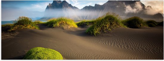 WallClassics - Poster (Mat) - Bergen in de Verte bij Duinen - 90x30 cm ...