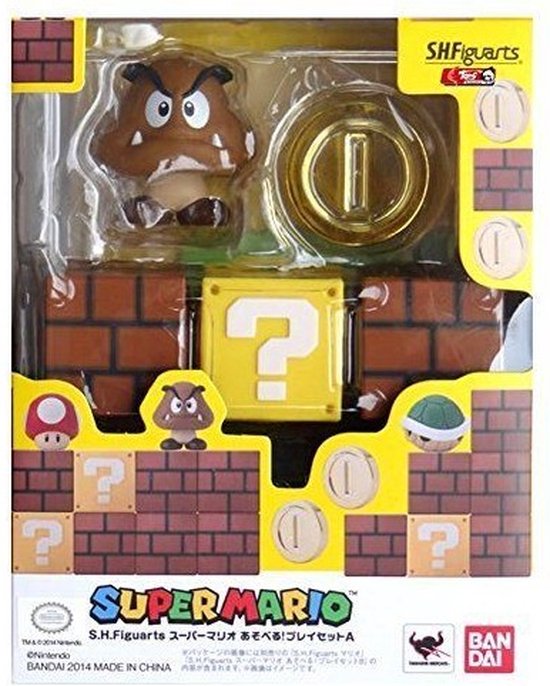 Super Mario S.H. Figurarts Goomba action figure | bol