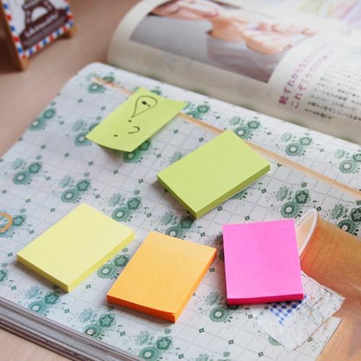 Stick'n kleine sticky notes - 38x51mm, 4x neon, 200 memoblaadjes | bol.com