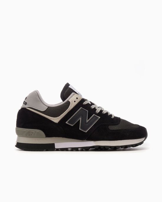 New Balance 576 - Made in England - Zwart/Wit - Maat 45 | bol