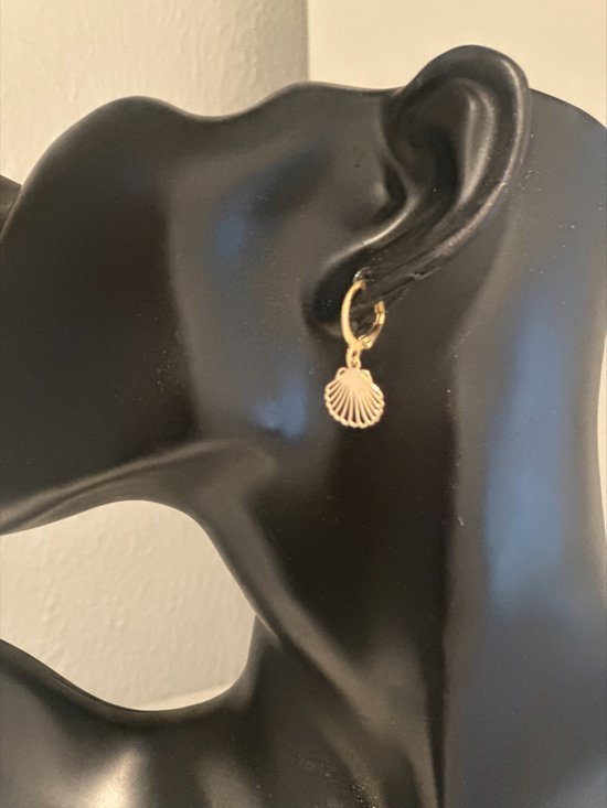 goudkleurig ringetje met schelpje | Moederdag | Verjaardagscadeau ...