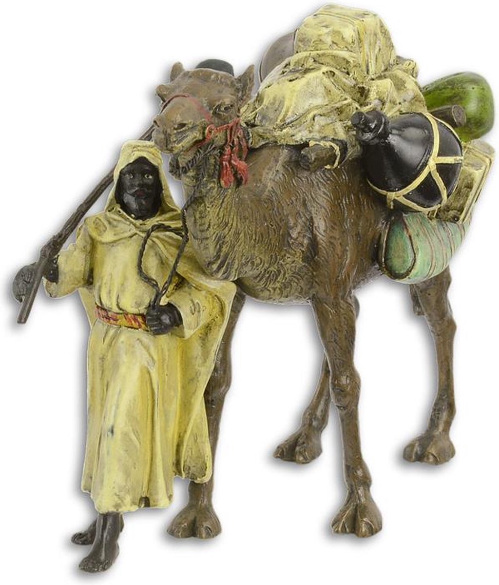 EEN BRONZEN BEELDHOUWWERK VAN EEN DROMEDARIS MET GIDS, A BRONZE ...