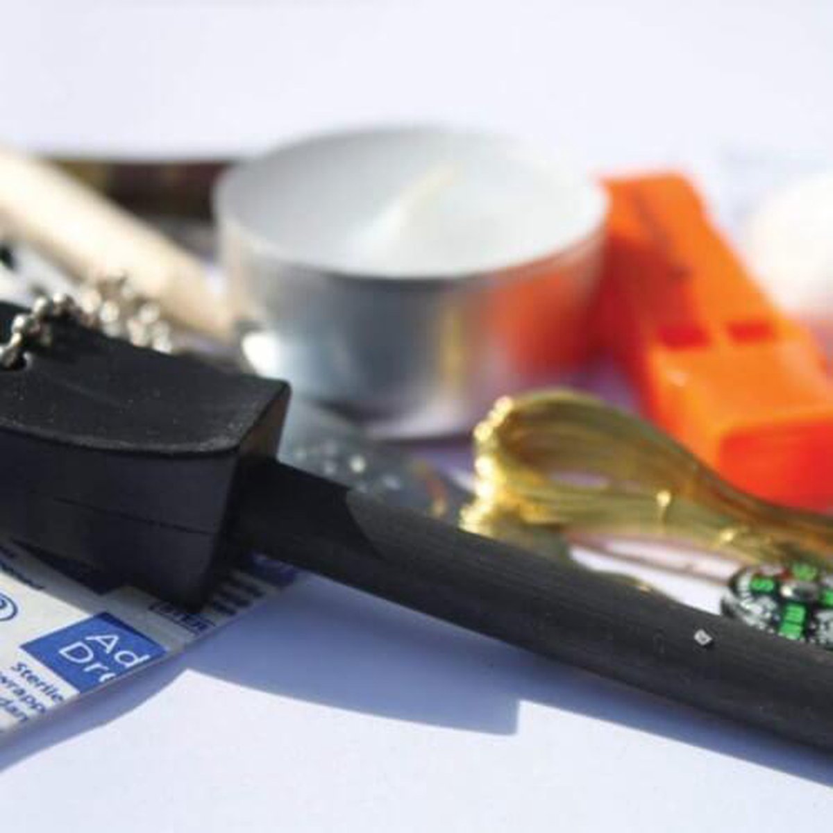 Bushcraft survival kit Mountain Survial Kit 23-delig - blik | bol