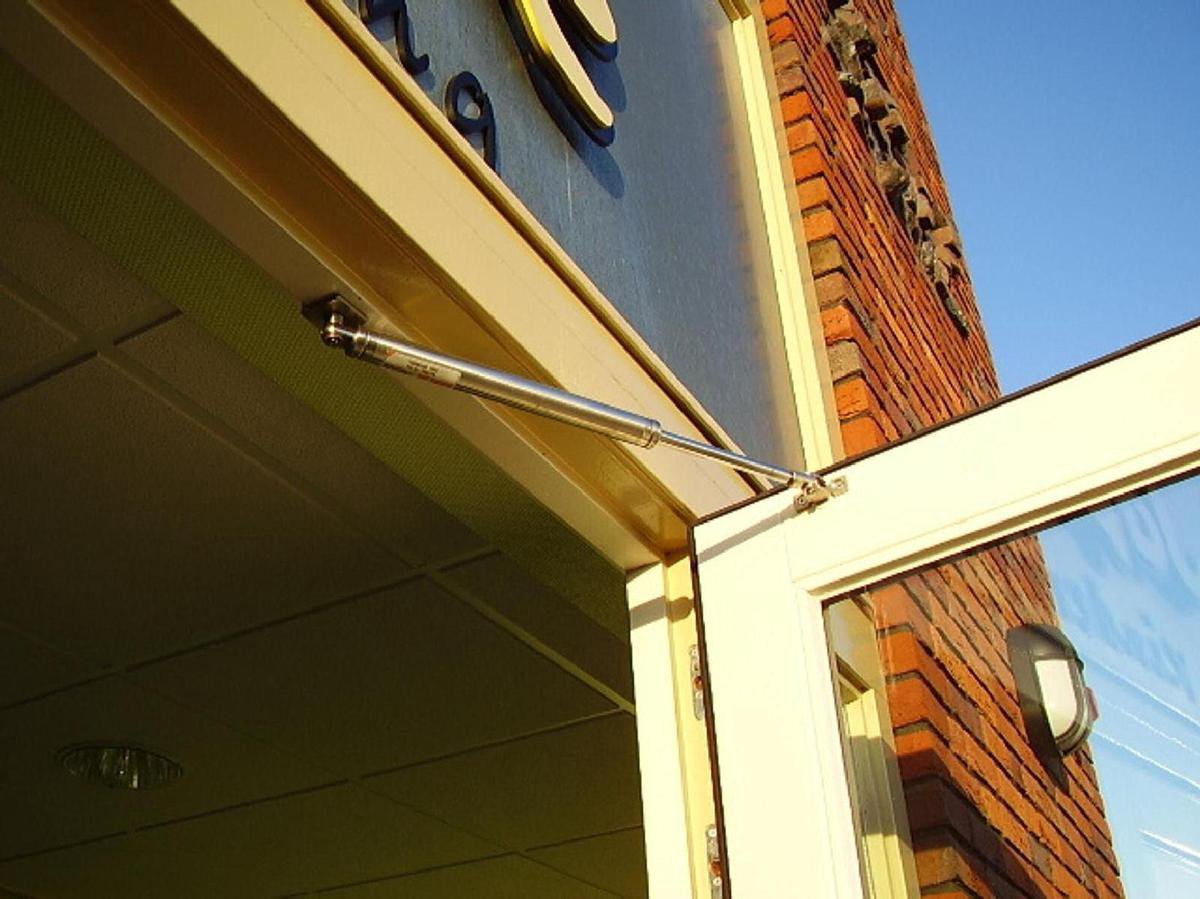 Dictator deuropeningsbegrenzer 50 kg, 120 ° bevestigingsset 2 | bol.com