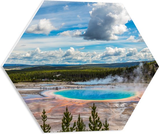 PVC Schuimplaat Hexagon - Bergen - Heuvels - Bomen - Bossen - Water ...