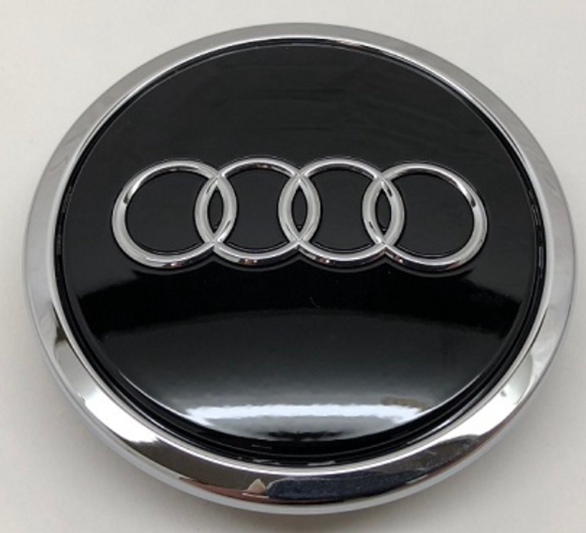 Tip: Set van 4 OEM Originele Audi naafdoppen - 69mm 70mm - 4B0601170A ...