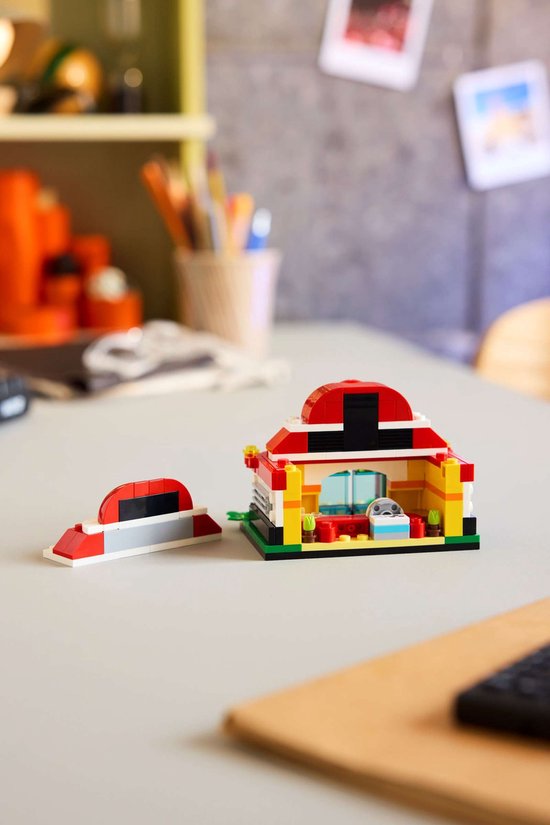 LEGO - Mini Pokémon Center - 40911 | bol