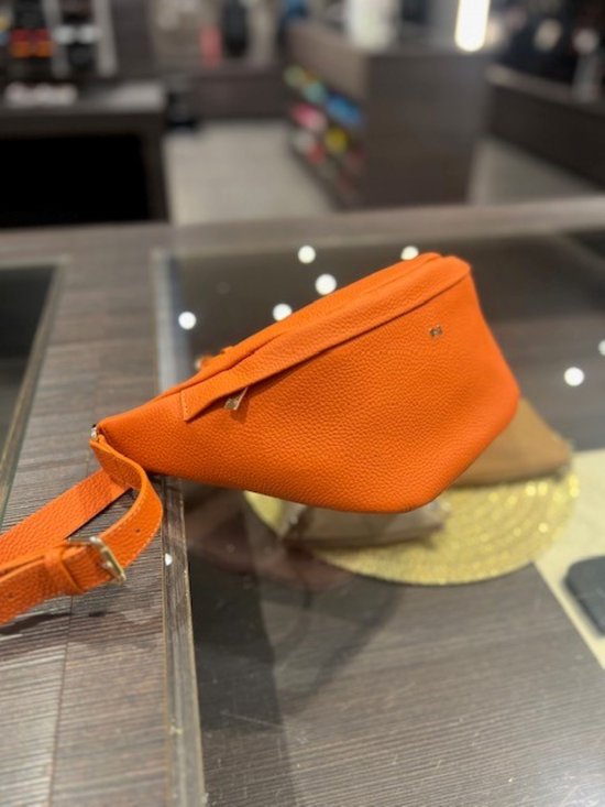 Nathan-Baume Heuptas Large Derby hot sienna | bol