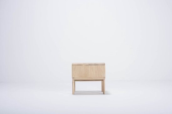 Gazzda Fawn nightstand houten nachtkastje whitewash - 53 x 43 cm | bol