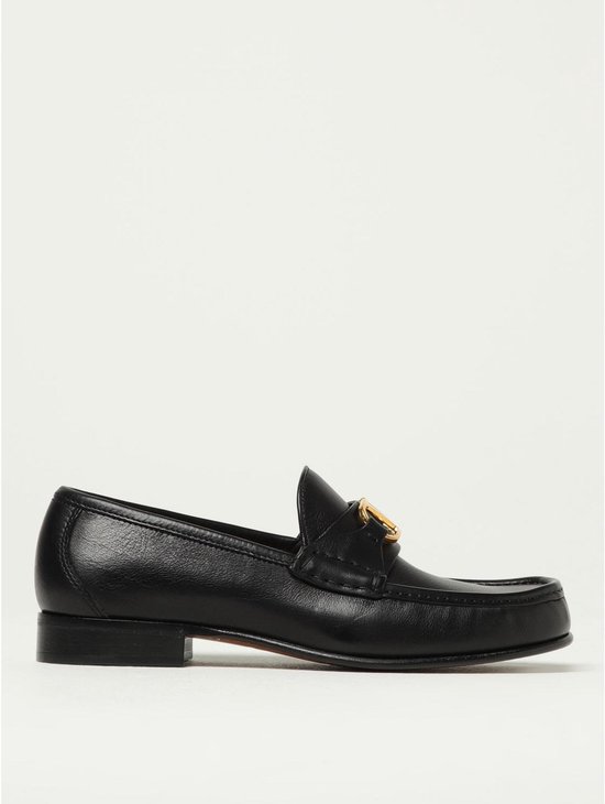 Timeless Leather Loafers with a Classic Slip-On Design for Formal | bol