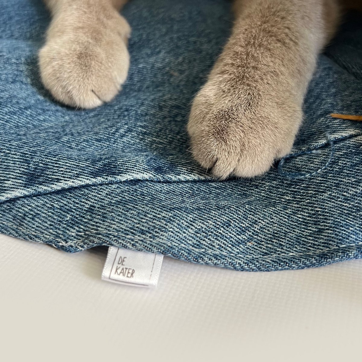 Katten tipi - tipi voor de kat - spijker tipi - kattenhuis ...