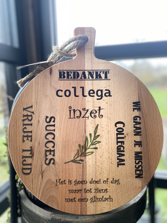 Creaties van Hier - Serveerplank - Collega doei - Hout - 30 cm | bol