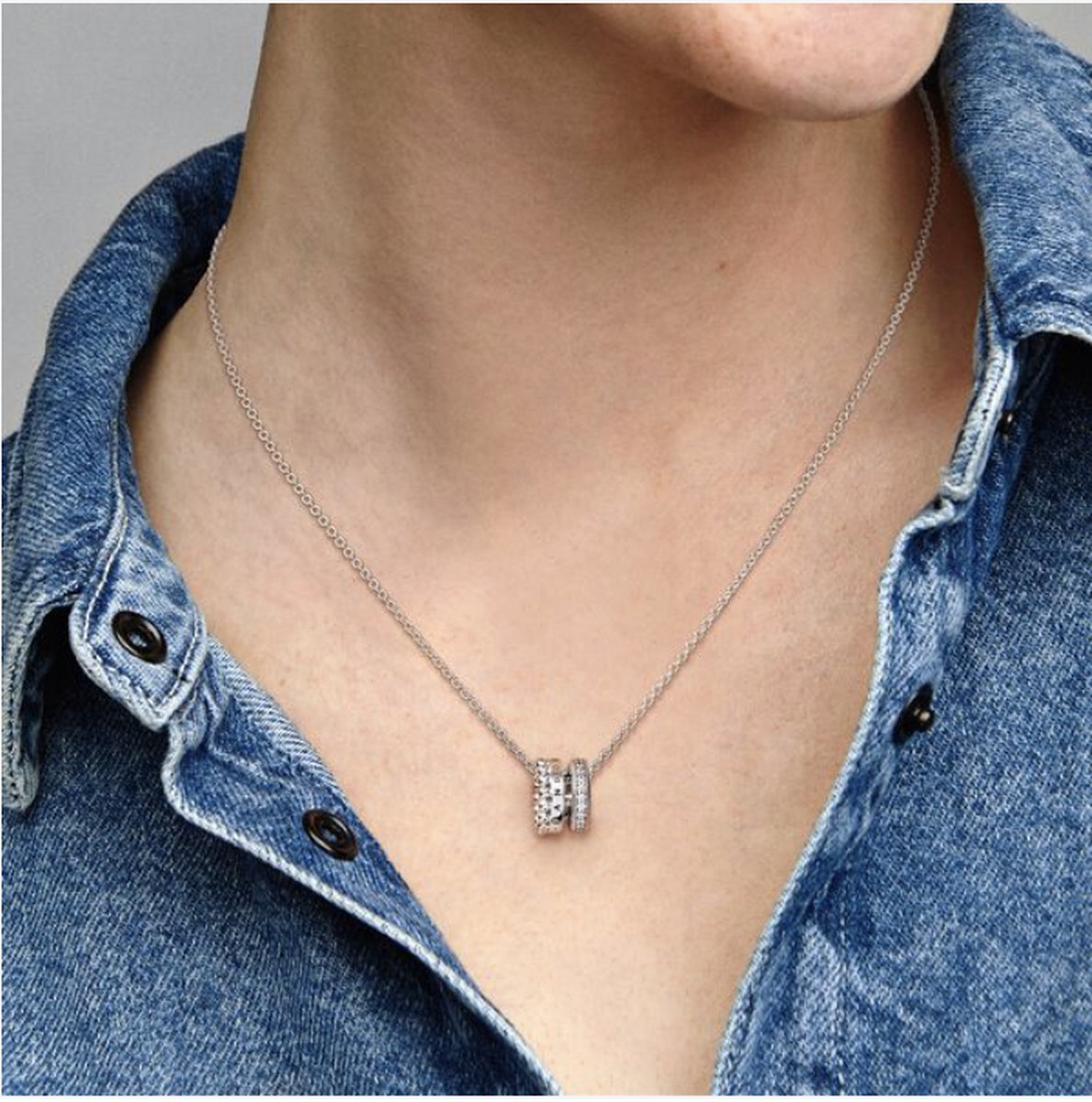 Pandora ketting - Pandora Signature Logo Pavé & Kralenhanger & Ketting ...