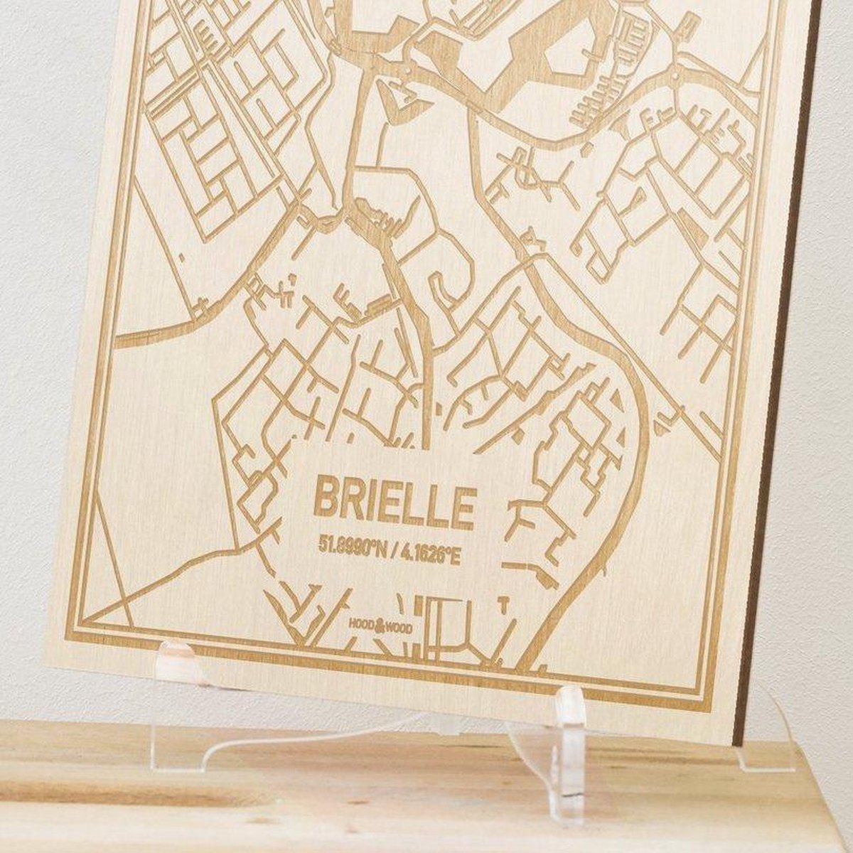 Kaart Brielle - Gegraveerde stadskaart Hood&Wood - Hout, A4 | bol.com