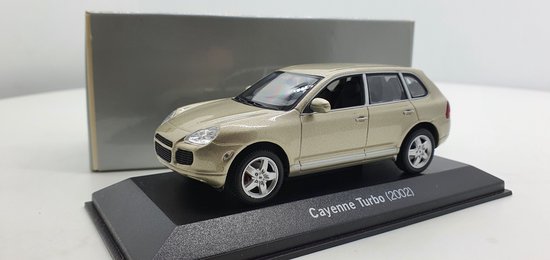 Minichamps Porsche Cayenne Turbo 1:43 2002 Champagne - Modelauto ...