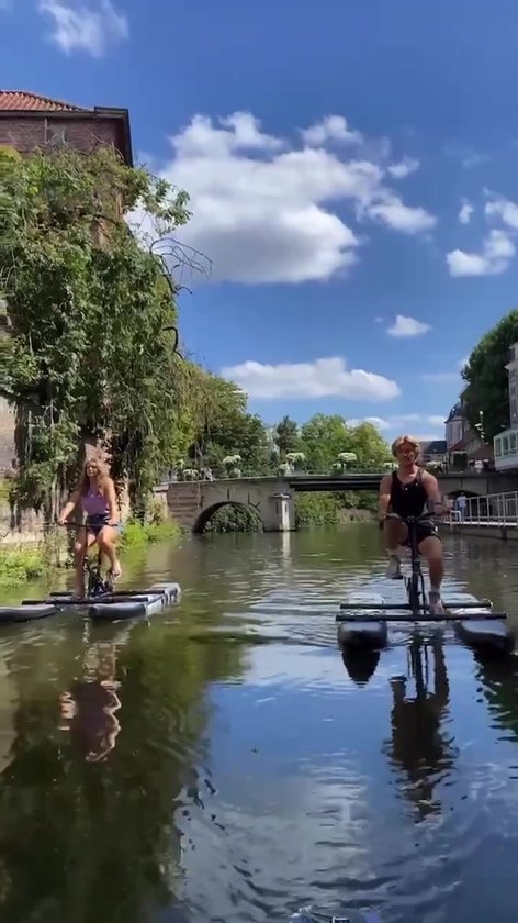 Overeem products waterfiets met 2 drijvers - opblaasbare waterfiets ...