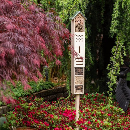 Groot XXL staand insectenhotel met grondpen - 151 cm totale hoogte ...