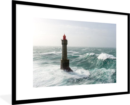 Fotolijst incl. Poster - De Franse Vuurtoren van la Jument tussen de golven - 120x80... | bol
