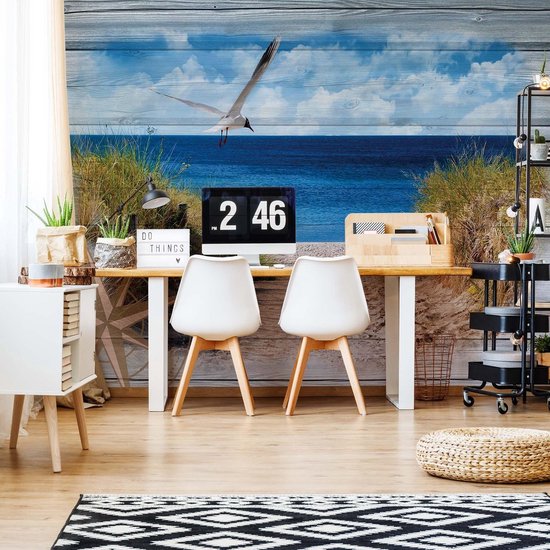 Fotobehang - Vlies Behang - Stand, Zee en Duinen op Houten Planken ...