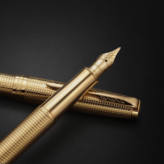 Parker Sonnet Ciselé Special Edition vulpen, dop, huls en detail met ...