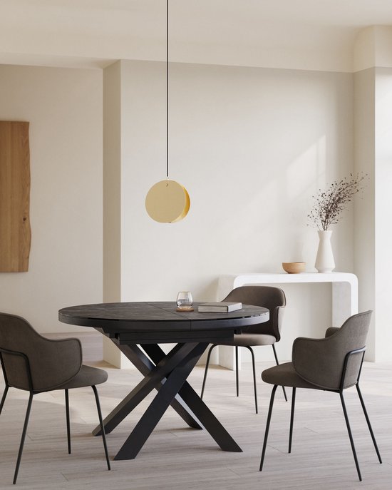 Kave Home - Yunia stoel in grijs corduroy met stalen poten in een zwart ...