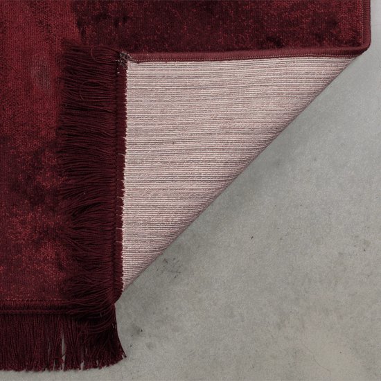 BOLD MONKEY STITCHY ROSES CARPET 170X240 | bol.com