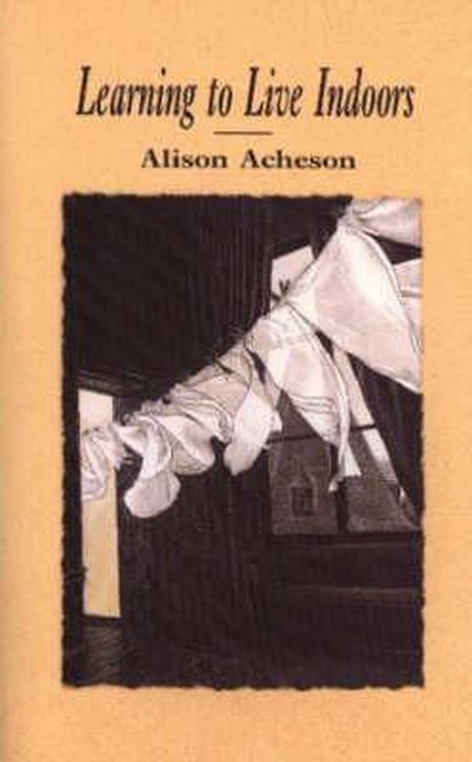 Learning to Live Indoors | bol.com