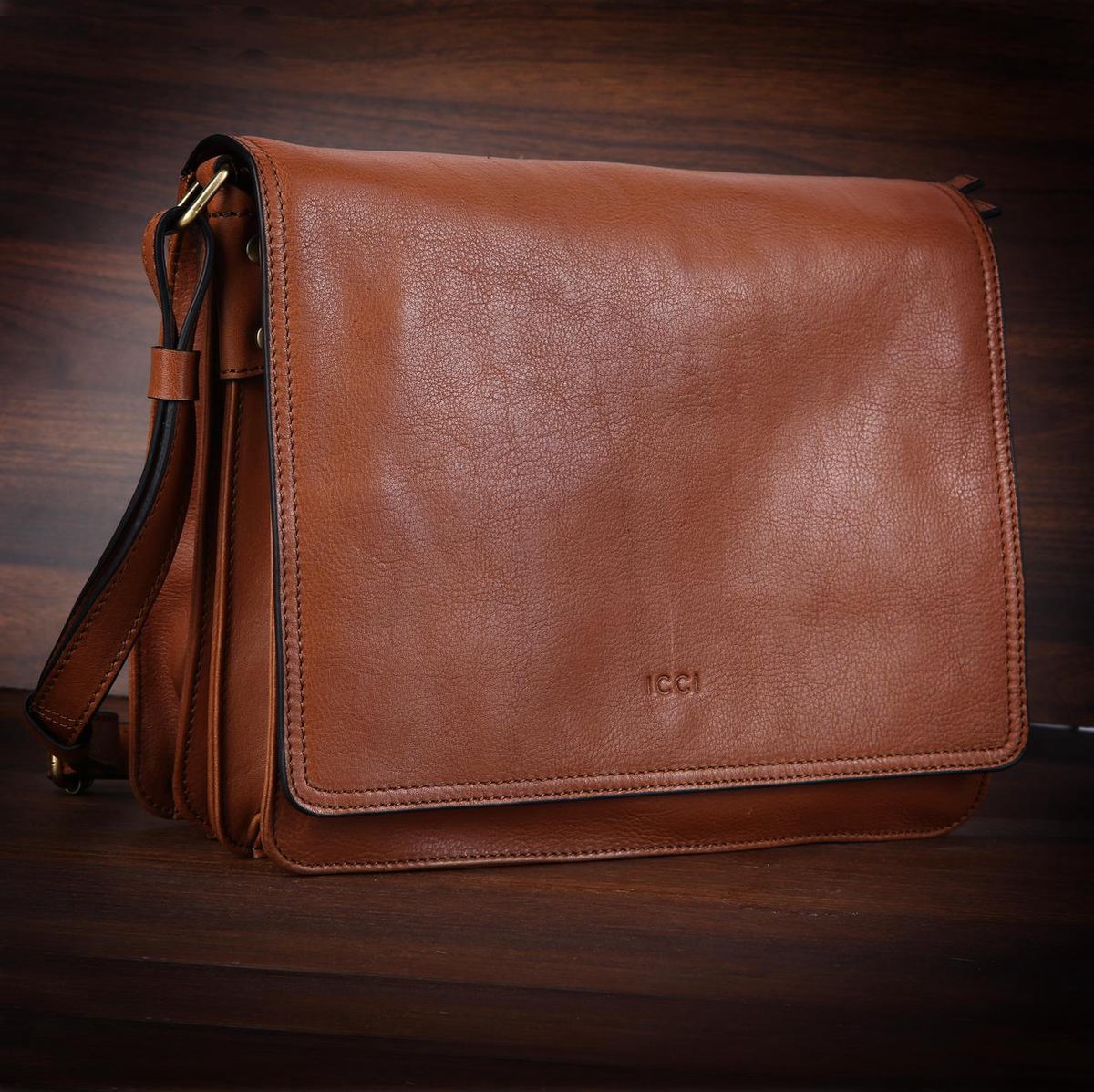 ICCI Schoudertas Simke Cognac | bol.com