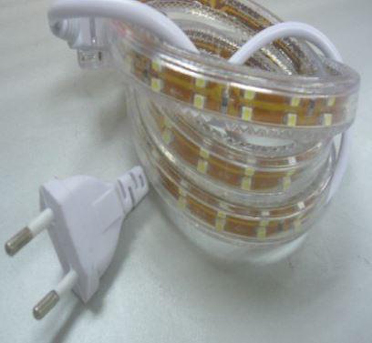 Tuyau d'éclairage LED blanc chaud | 230V AC - 60 LED / m | étanche IP65 ...