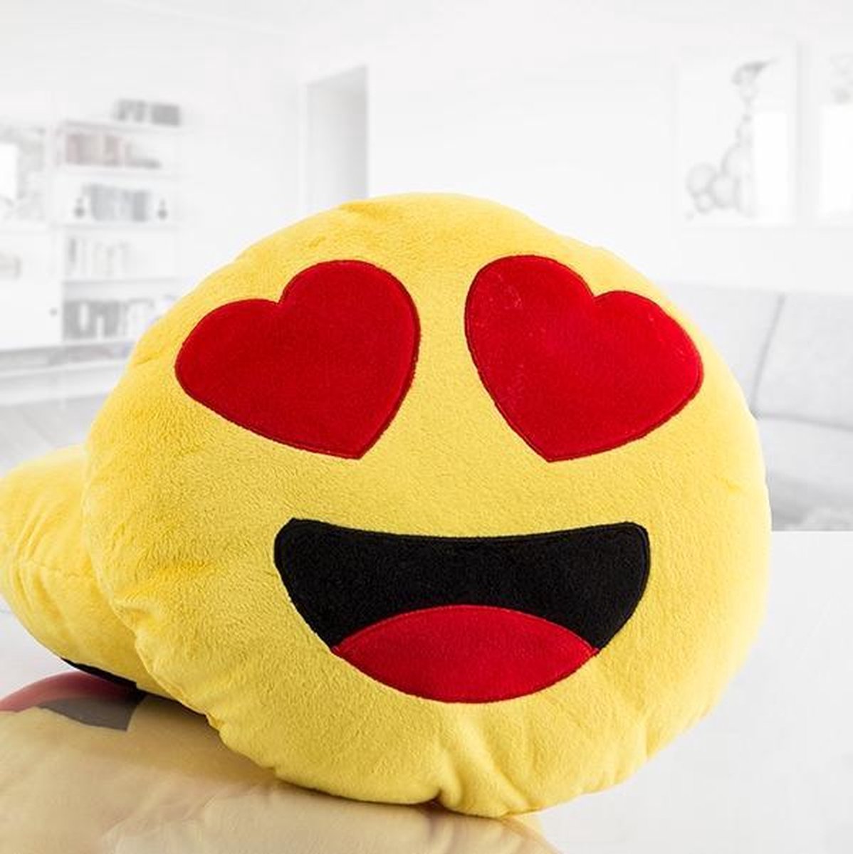 Emoji - Emoticon - Smiley - Kussen - Love | bol.com