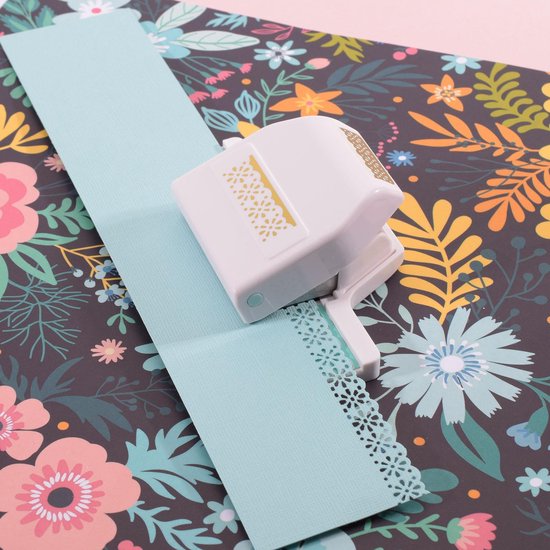 We R Memory Keepers Pons - Hoekpons - scallop daisy | bol.com
