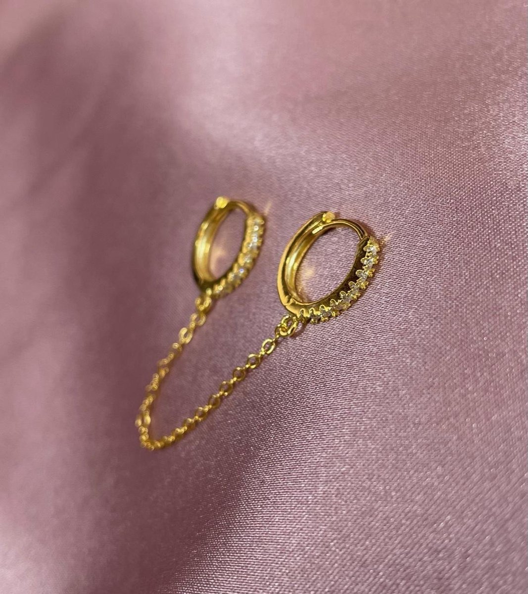 Chained Up Oorbel | Gouden Dames Oorbel | Oorbel Goud | Armband Earcuff Ring Ketting |... | bol