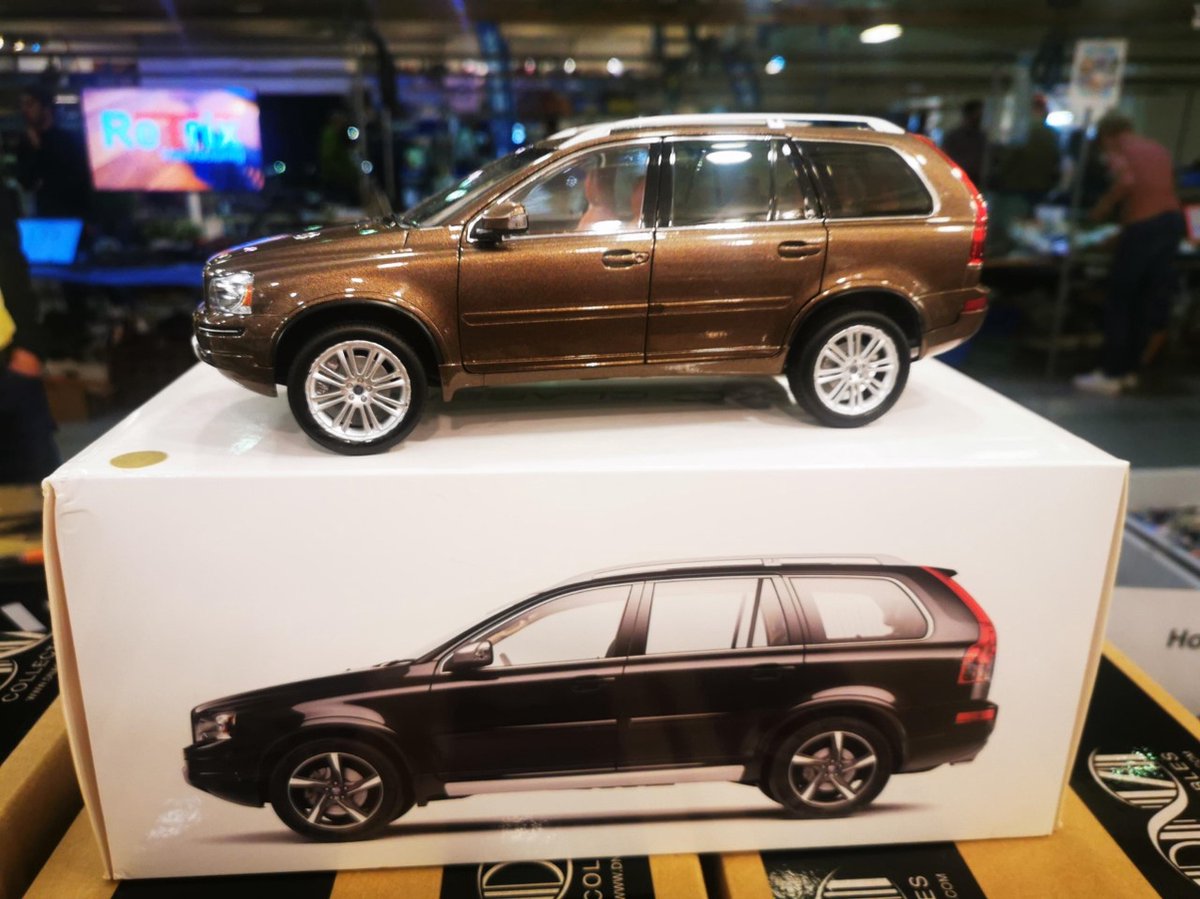 Volvo XC90 Classic 2004 Bruin Metallic 1-18 Paudi Models | bol.com