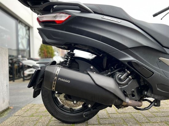 Piaggio MP3 530cc Slip on demper origineel | bol