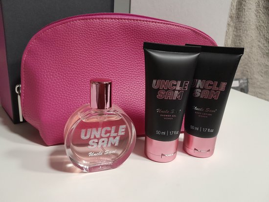 Uncle Sam GiftSet Parfum- Shower gel & Body Lotion - in leuke roze etui ...